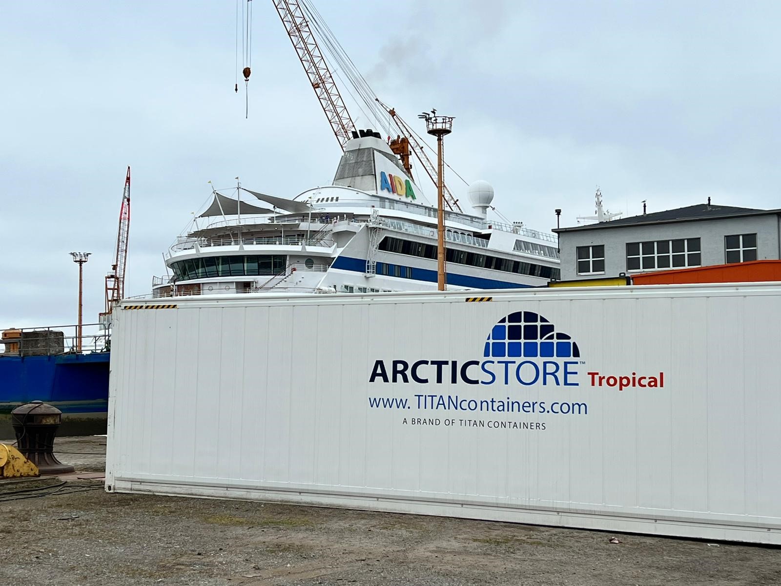 Solar power for refrigerated reefer storage containers arcticstore